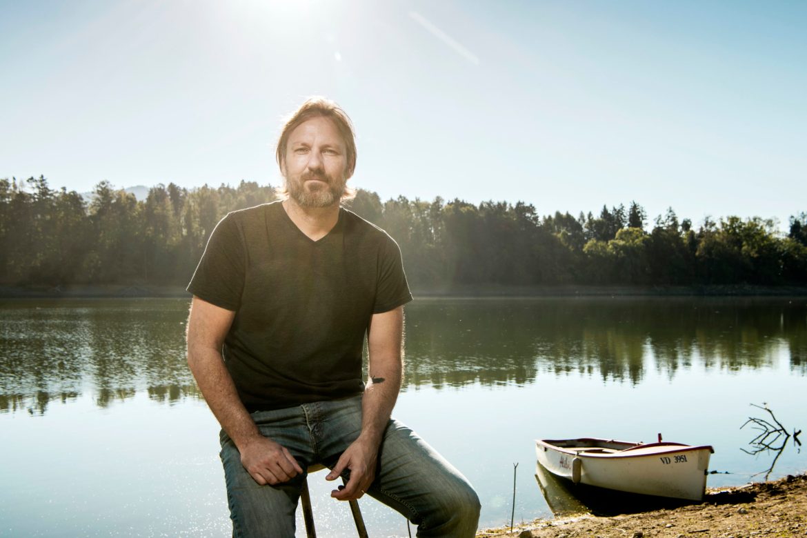 Michael Farris Smith untangles the vines that bind in ‘Blackwood’ – Jim ...